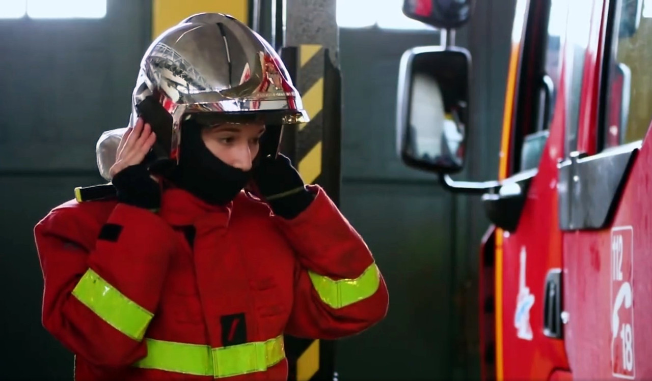 2002 Femmes 3 — Postimages