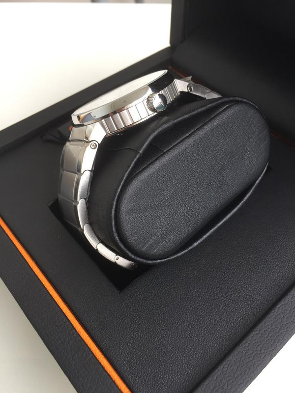 77 D05 DDA 76 AE 437 D A505 FA94 C9 B617 AA — Postimages