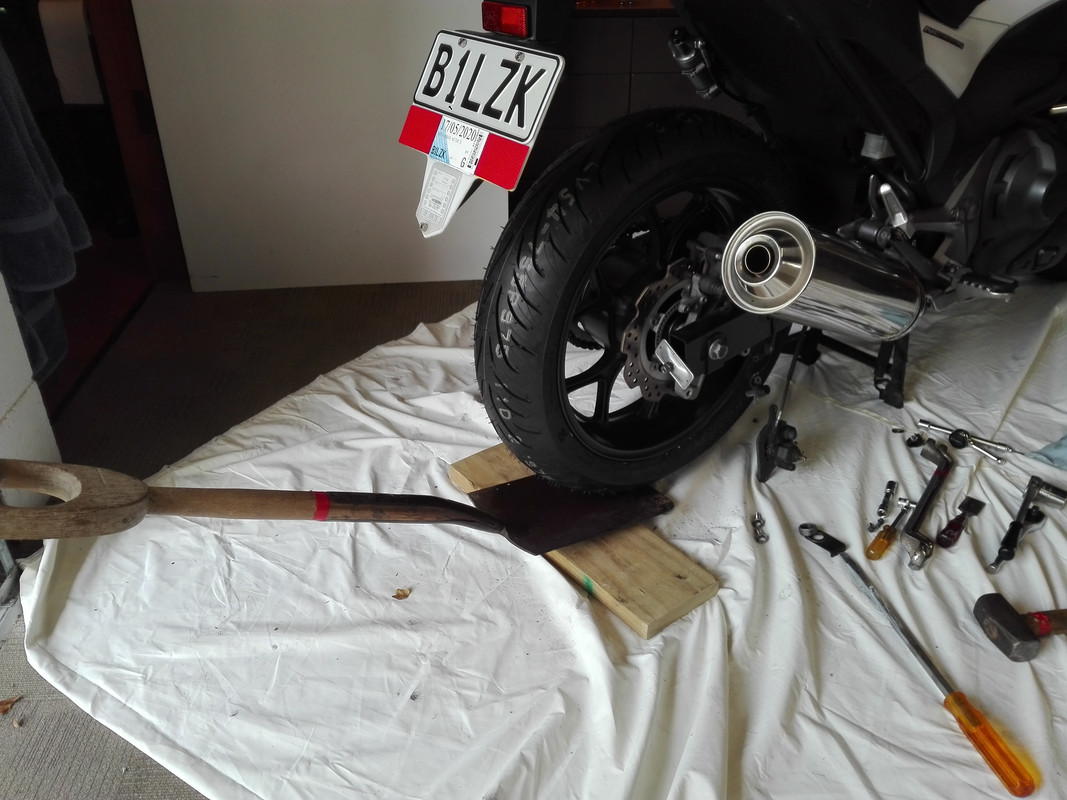 Refitting Honda NC rear wheel — Postimages
