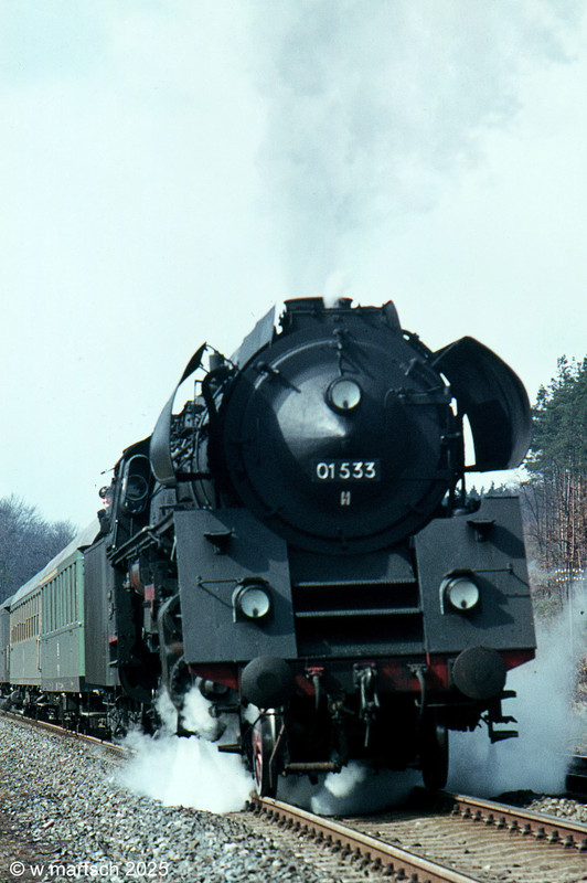 04 651 b — Postimages