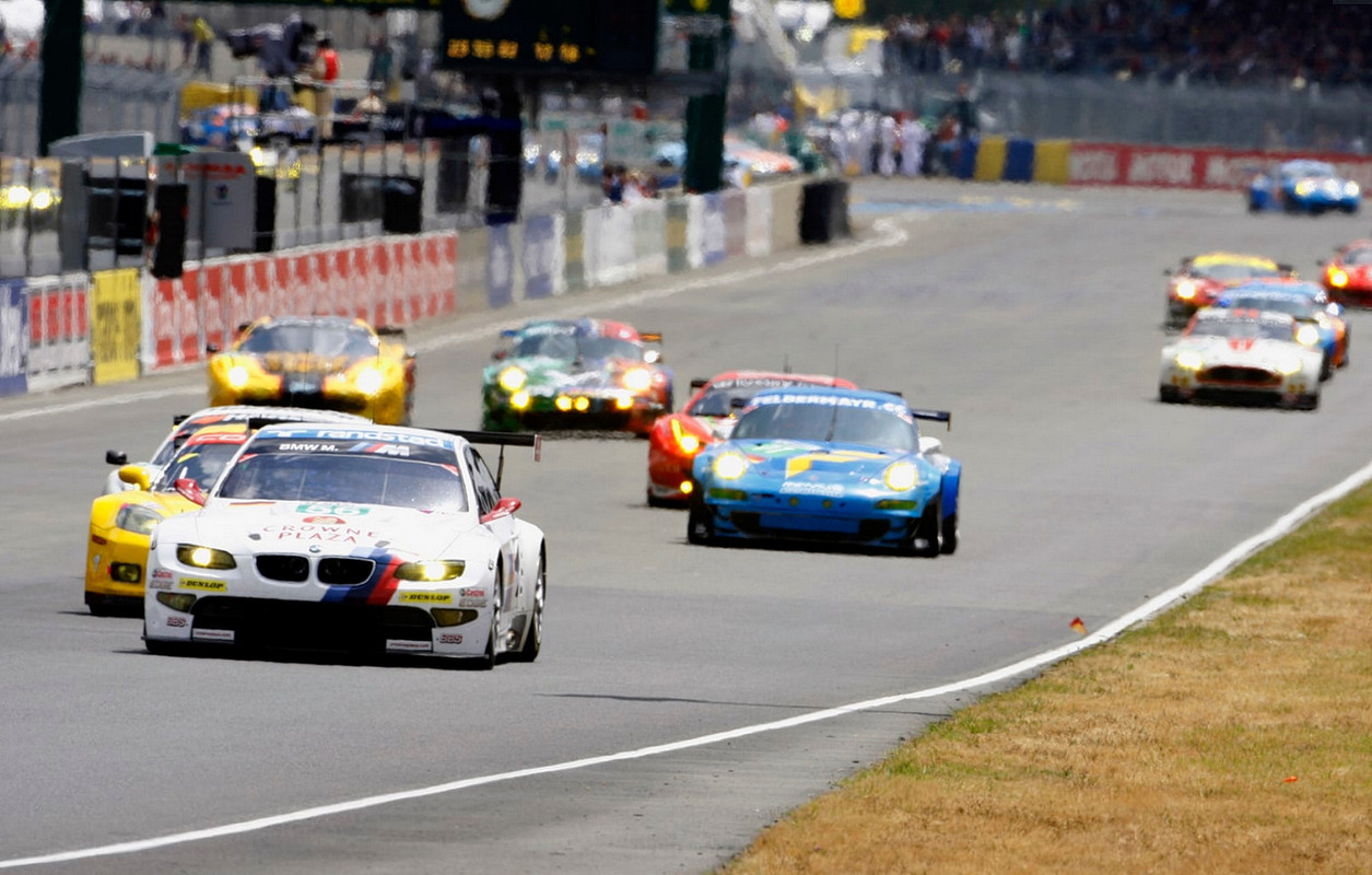 2011 LM 56 Andy Priaulx Dirk Müller Joey Hand 0048 — Postimages