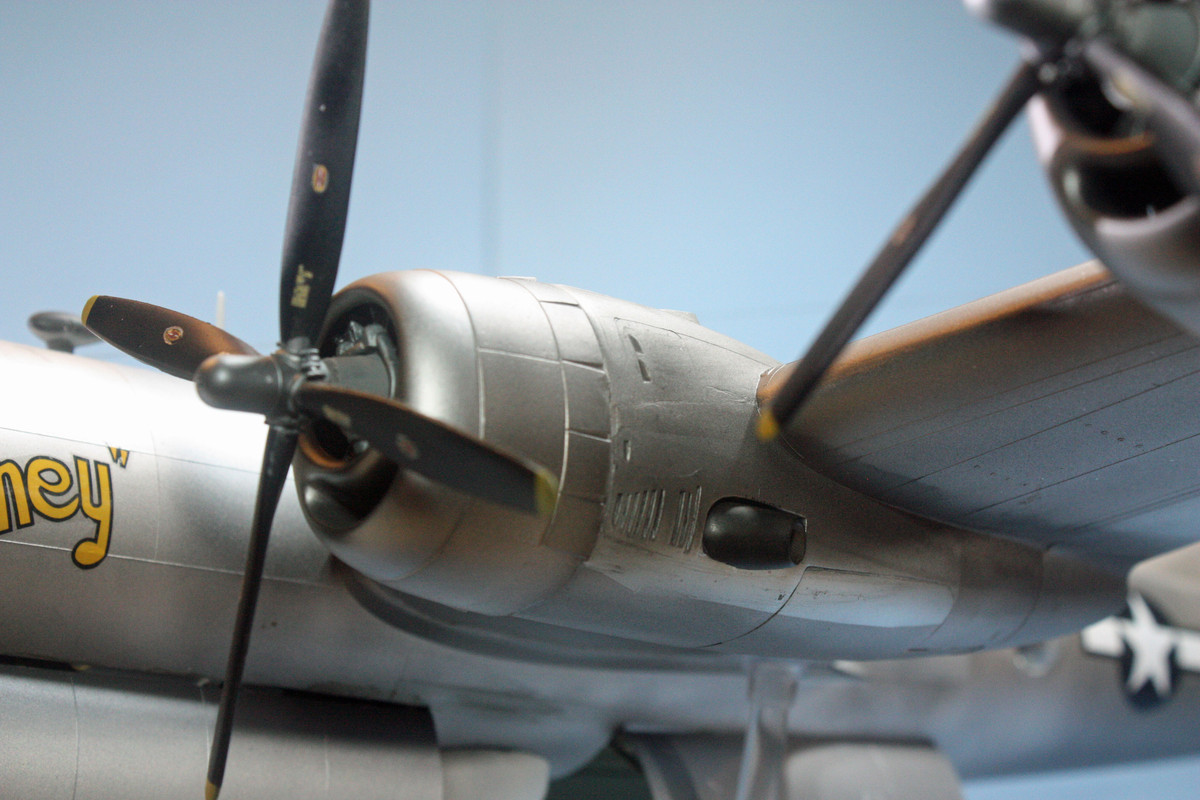 Monogram B-29 Superfortress Humpin' Honey 1/48 Complete - Aircraft ...