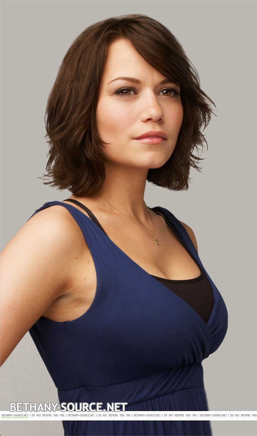 Promotional Photoshoots season 5 haley james scott 11168144 826 1400 — Postimages