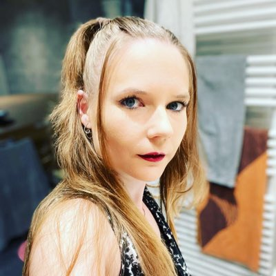 cathycrown 1591854425957605376 20221113 190405 img1 — Postimages