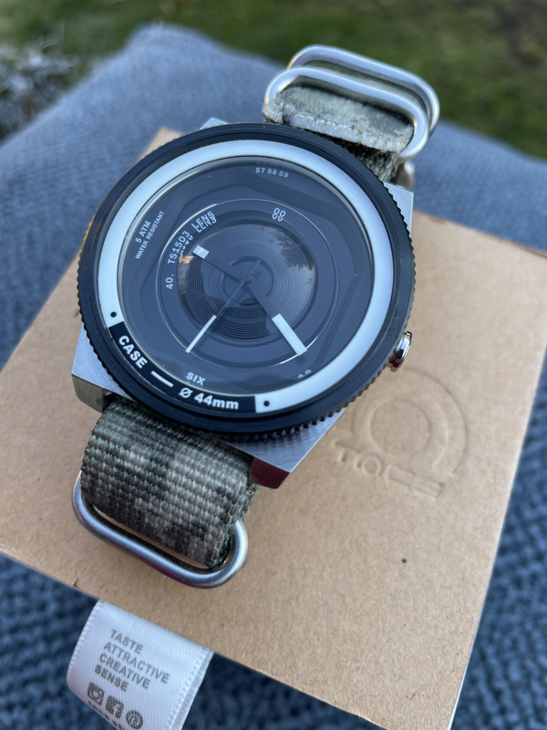 A1 F05 FA5 00 EF 4 AF7 B7 A8 FAEF9071163 D — Postimages