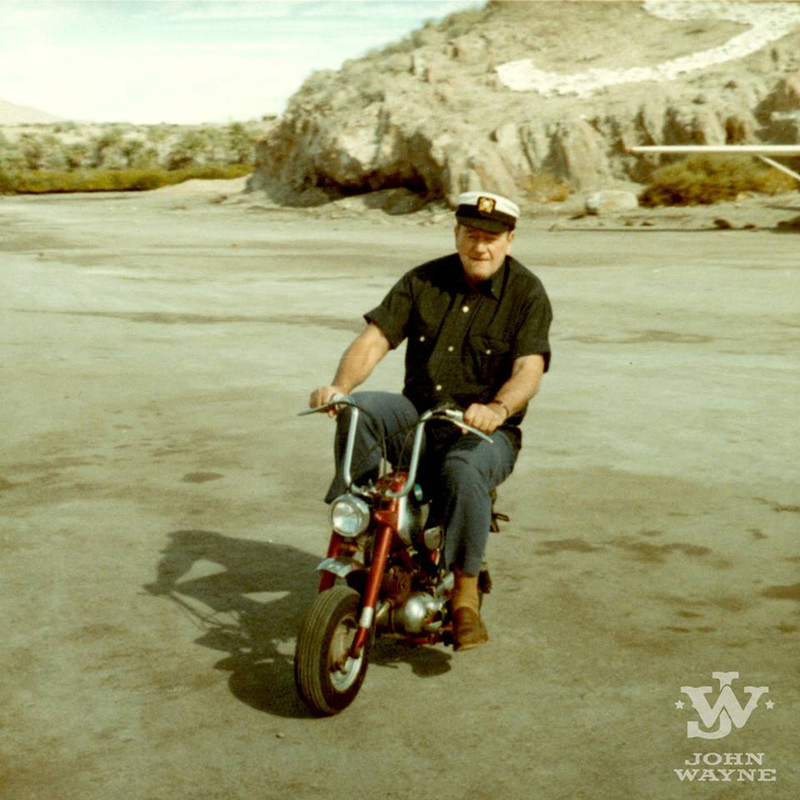 The Duke on a Z50 — Postimages