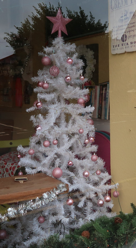 Indoor Christmas Tree IMG 4003 (2) — Postimages