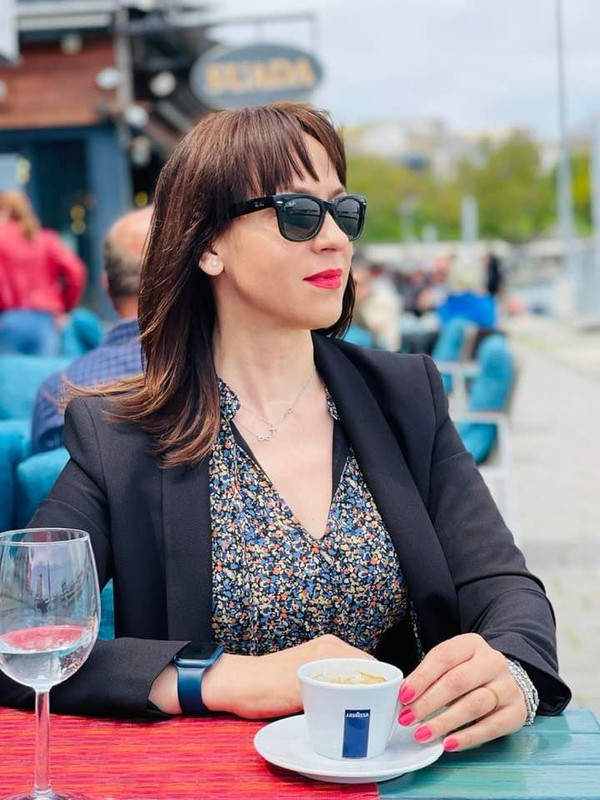 0 A39 FF52 B291 4703 93 D9 8 CC5 C6835 A02 — Postimages