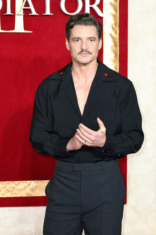 Pedro Pascal 191 — Postimages