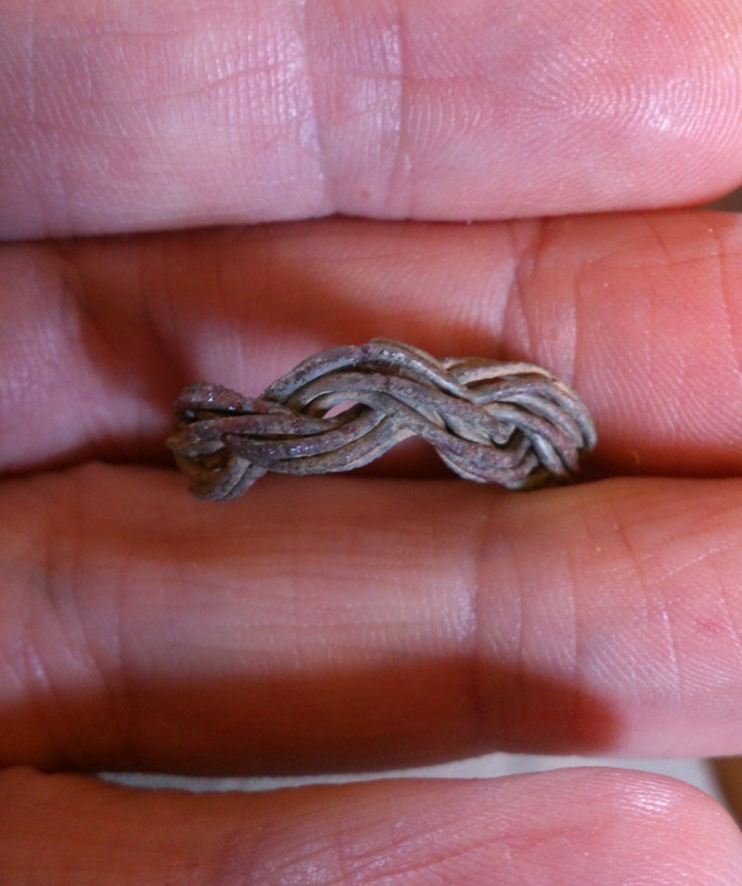 Twisted wire ring 25042013 — Postimages