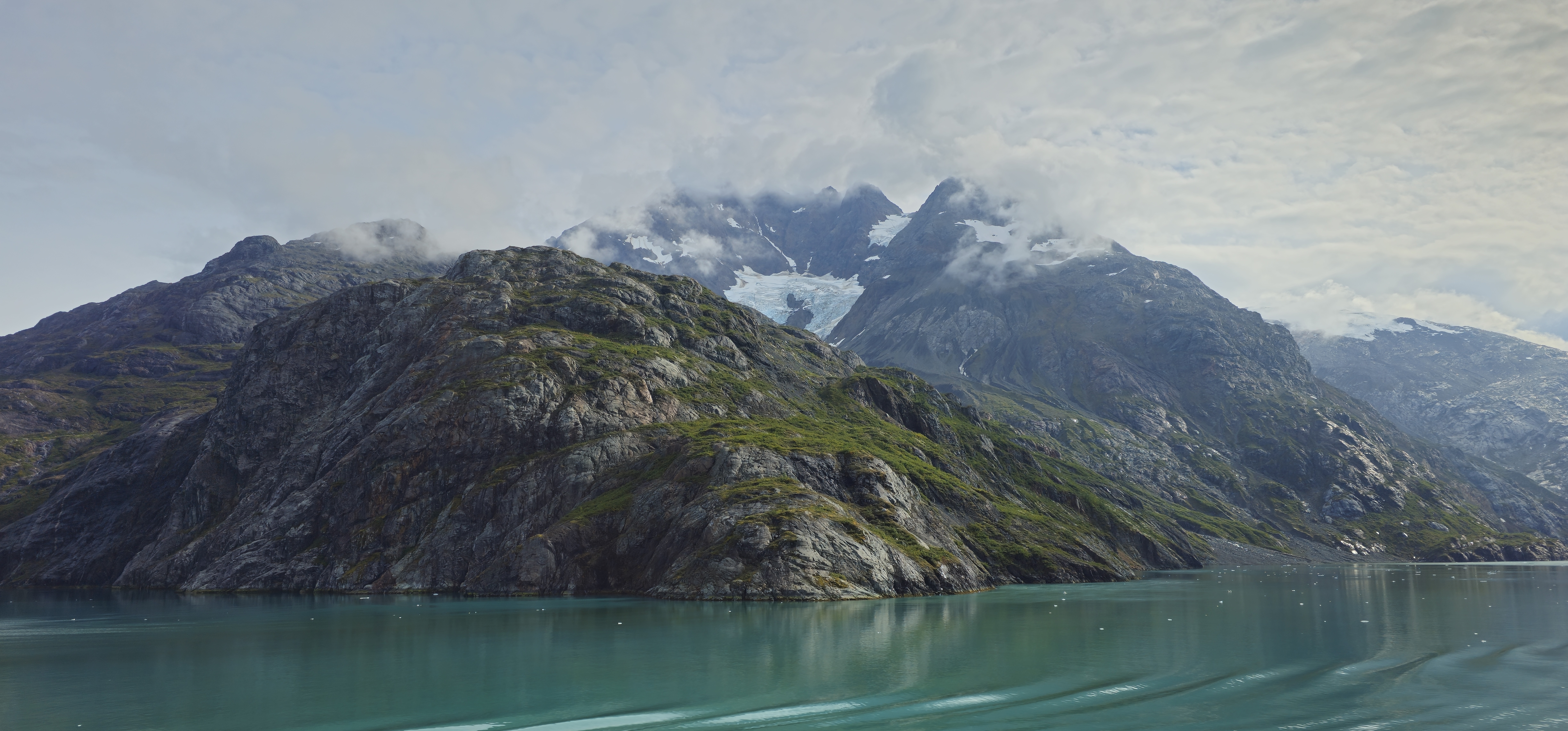 I thought I'd share a few of my favorite pics from my recent Alaska ...