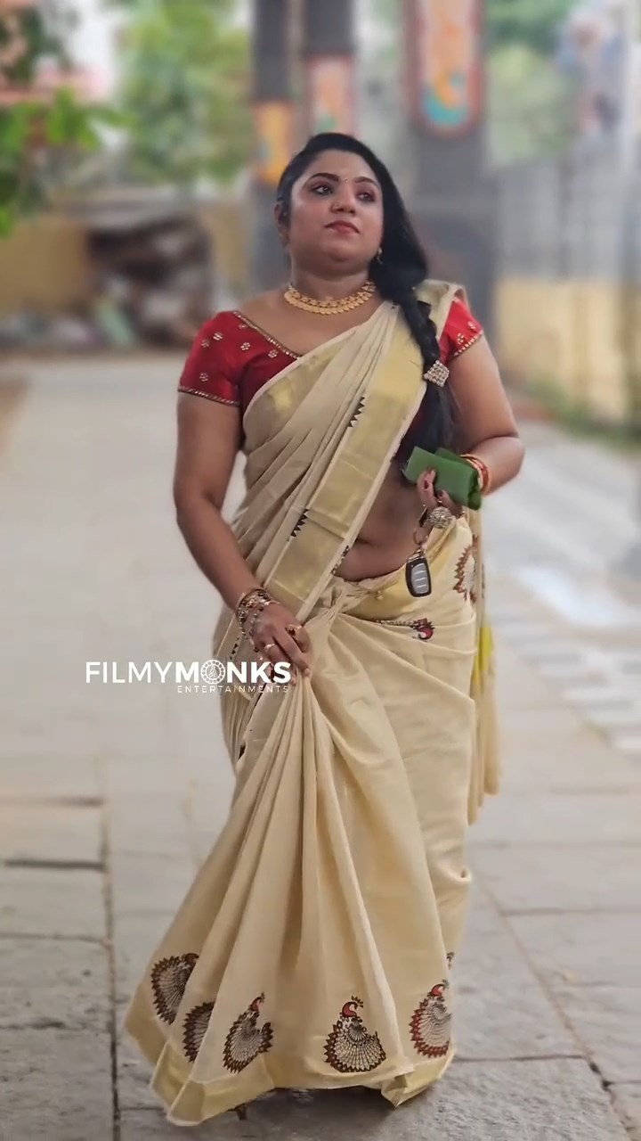 Jipsa Beegam Hot Sexy Big Open Deep Navel in Set Saree mp4 snapshot 02 ...