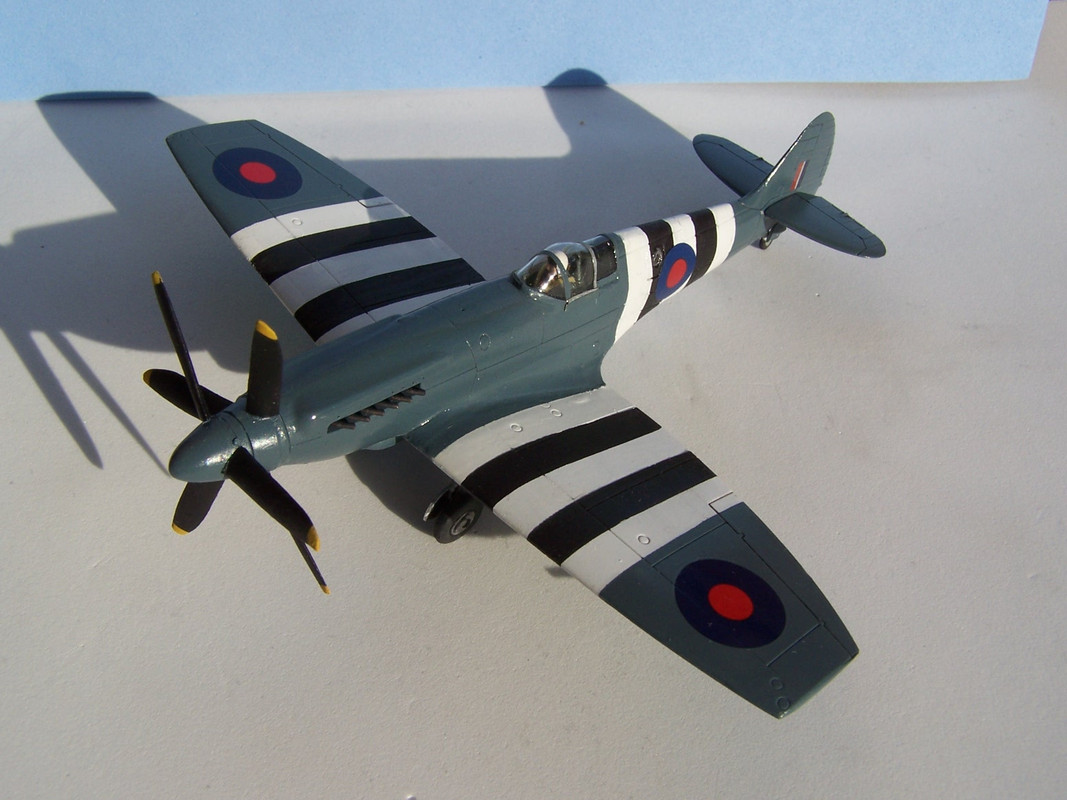 Tim's Spitfire PR19 - completed - KUTA XII GB - Britmodeller.com