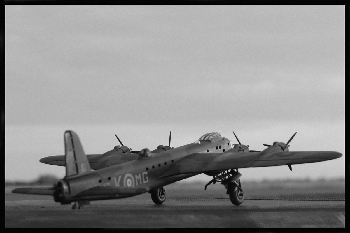 Airfix Short Stirling. - Page 3 - A Kit You Built As A Kid GB ...