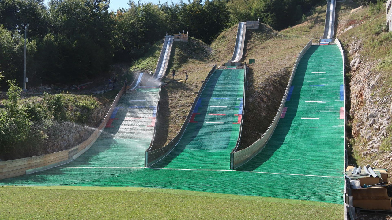 8 212 20 01159368 — Postimages