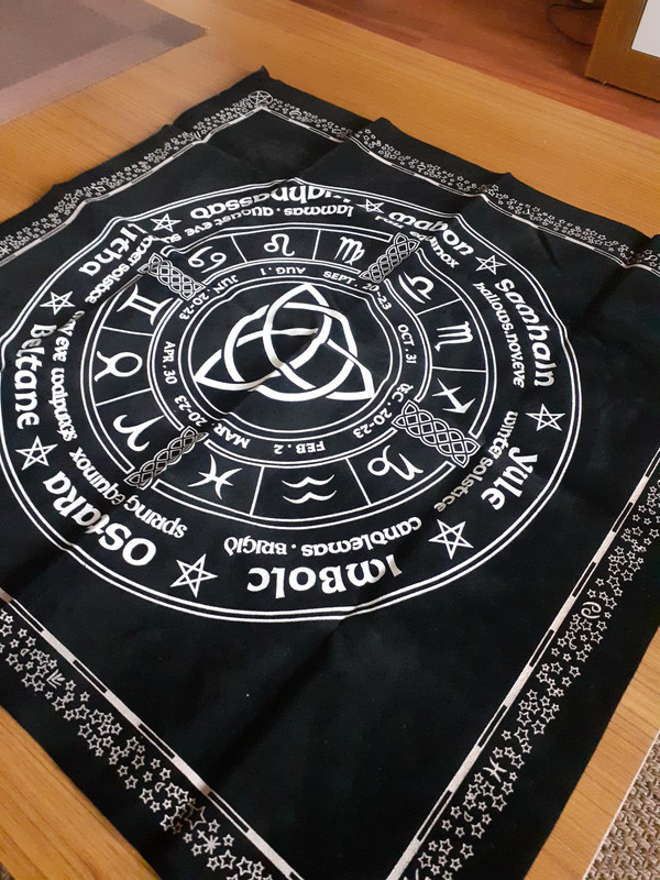 Symbols and meanings on a tarot table cloth : r/occult