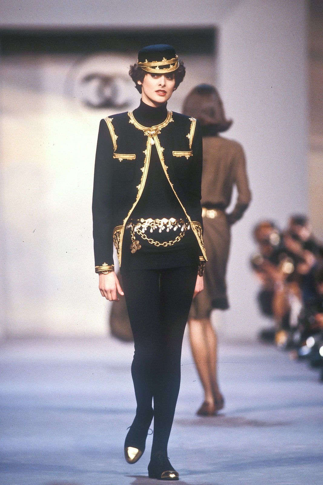 Fashion Classic: CHANEL Fall/Winter 1989 | Lipstick Alley