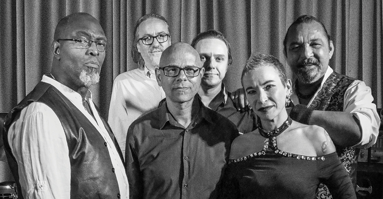 SAM KELLY'S STATION HOUSE | London Live Music Reviews | DesignMyNight