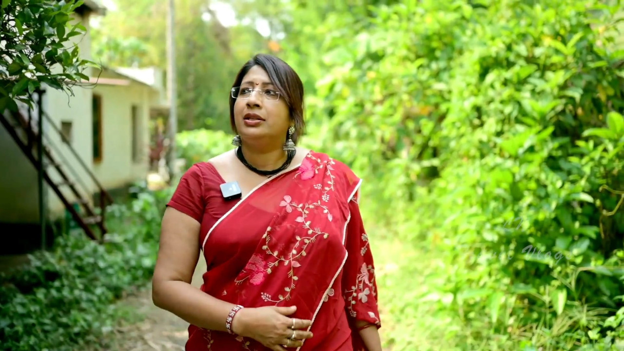 Lekshmi Nair Sexy Huge round Ass Nipple Pokie, Tummy Fold and Navel Compilation mp4 snapshot 02 ...