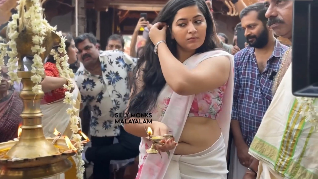 Ksudha Wide Tummy and Big Deep Open Navel Hole , Anna Rajan Huge Tight Tits in Public mp4 ...