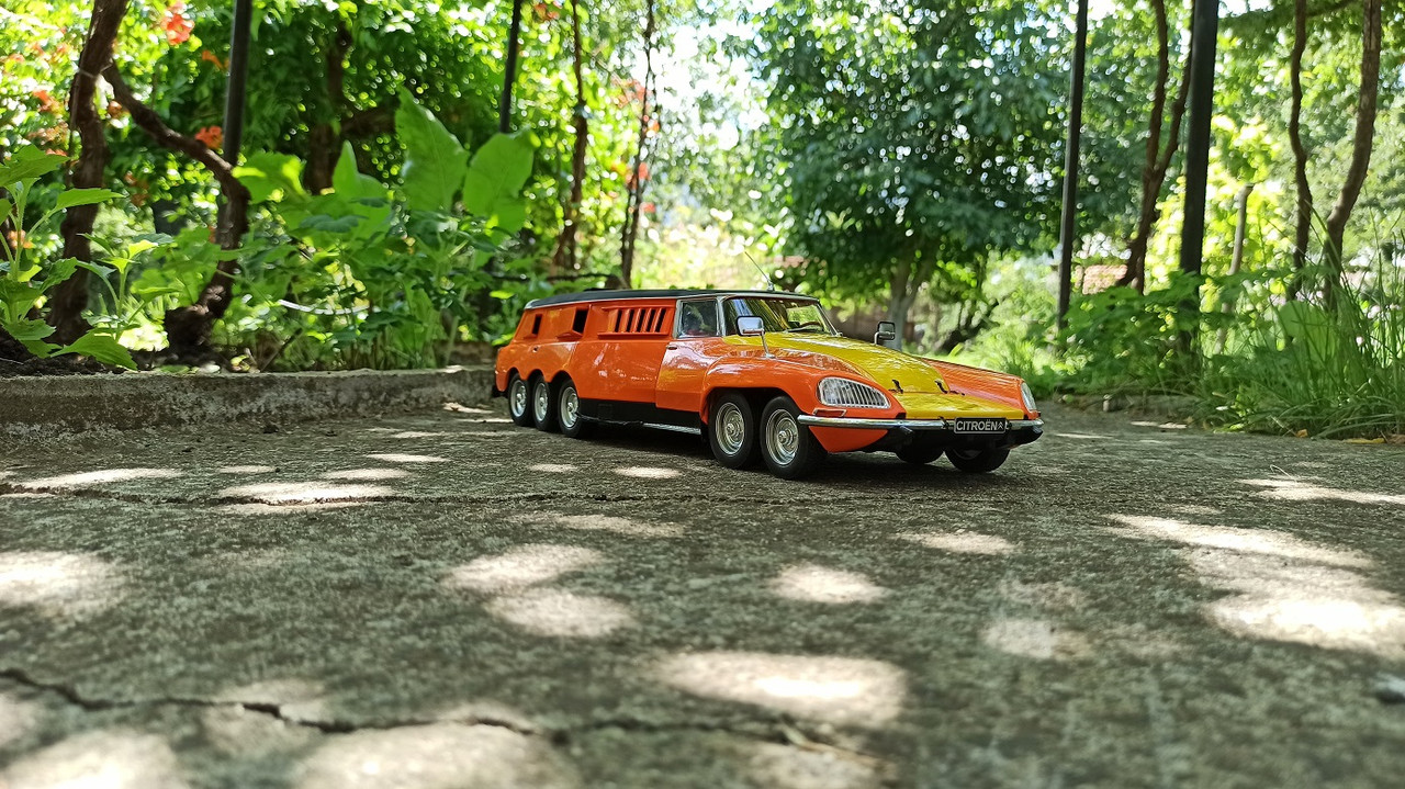 1:18 CMR Citroen DS PLR Break Michelin Mille Pattes aka the Centipede ...
