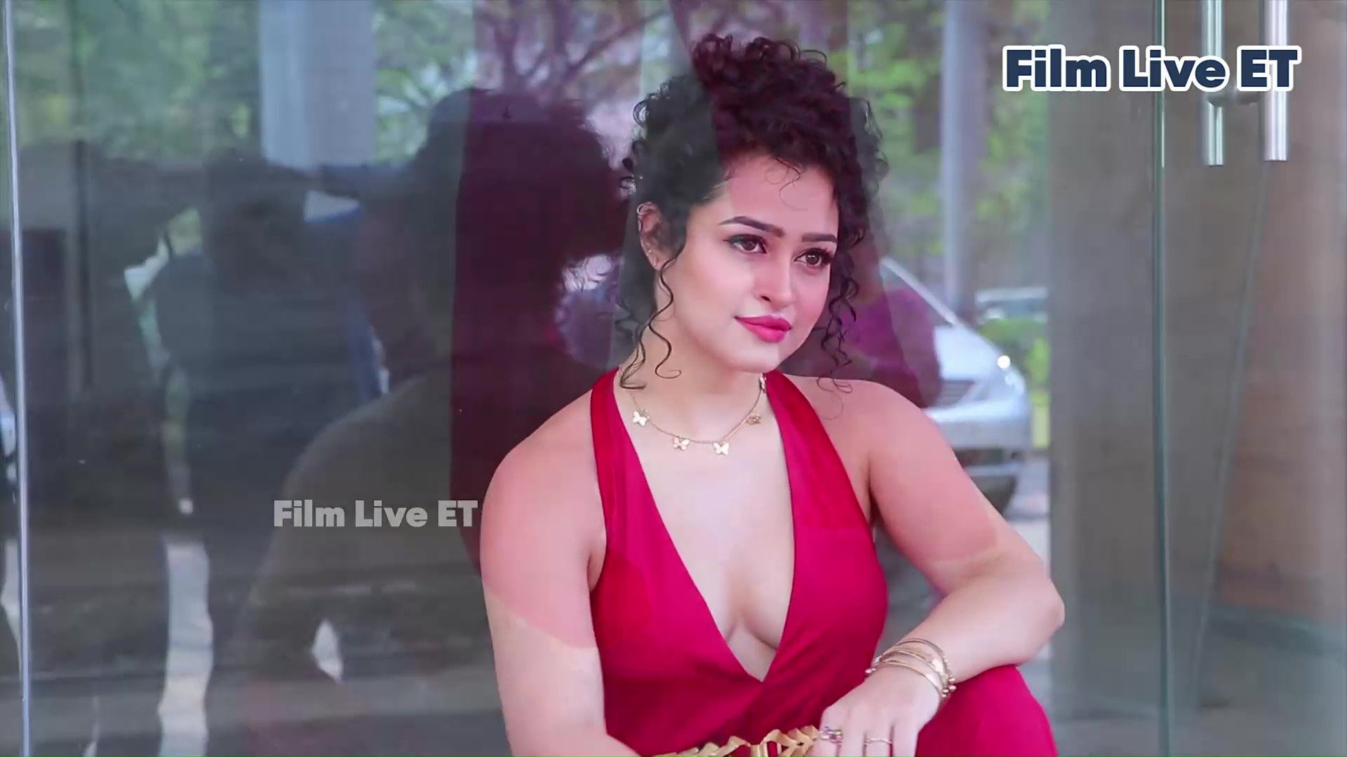 Apasara Rani Photoshoot mp4 00007 — Postimages