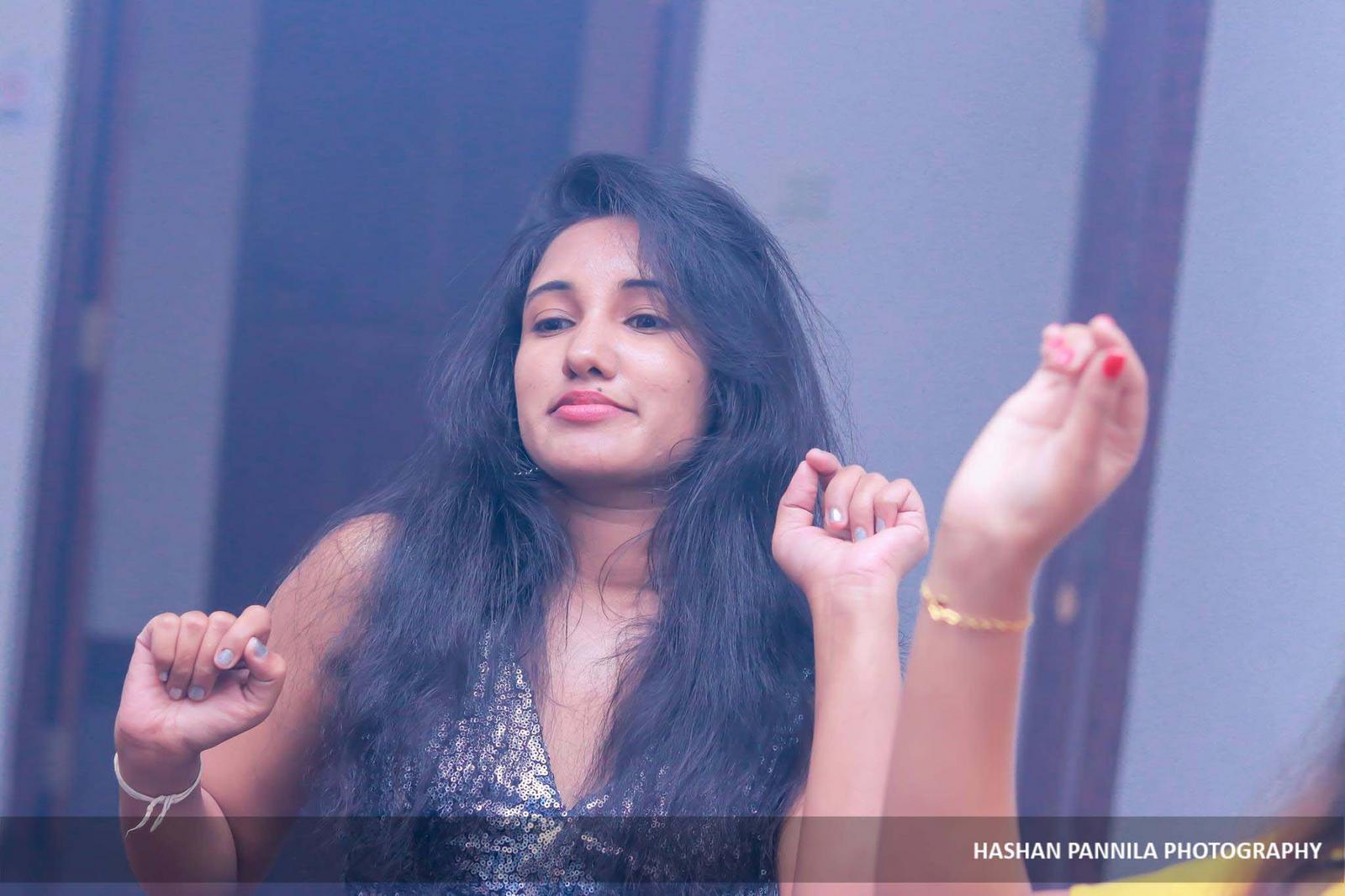 srilankanmodel 1546395757 336219 — Postimages