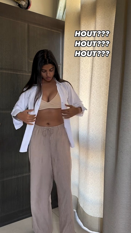 hot dusky desi girl navel and breasts in various costumes mp4 snapshot 00 35 408 — Postimages