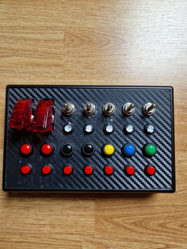 INFO - [VENDU] Button Box DSD Track Boss Classic - INFO - [Archives ...