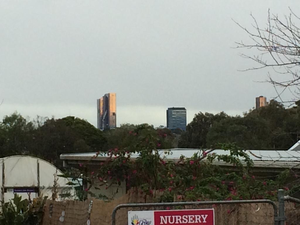 BOX HILL > Sky One Box Hill - 545 Station St > 123m / 35L / residential ...