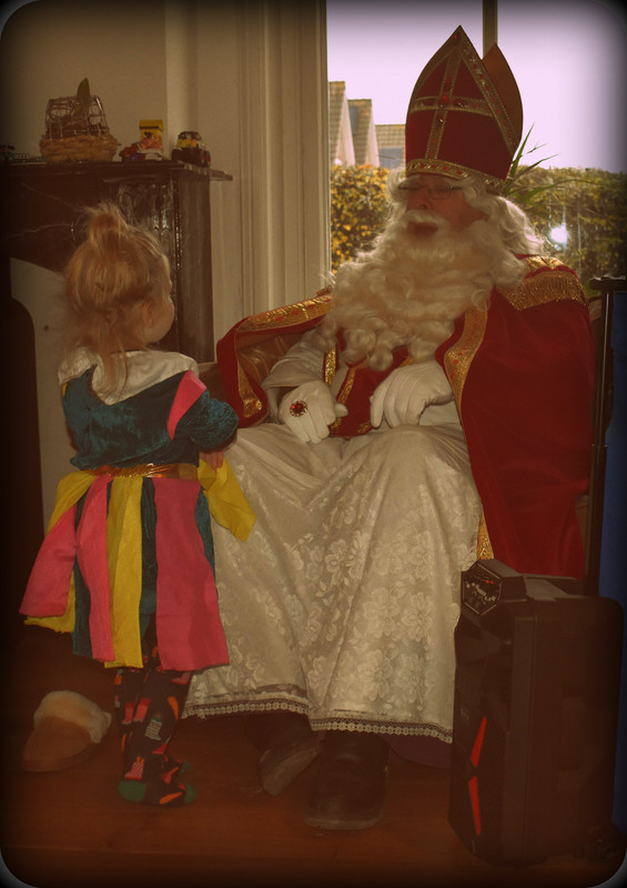 DSC 0053 AMB Sinterklaas5 12 22 — Postimages