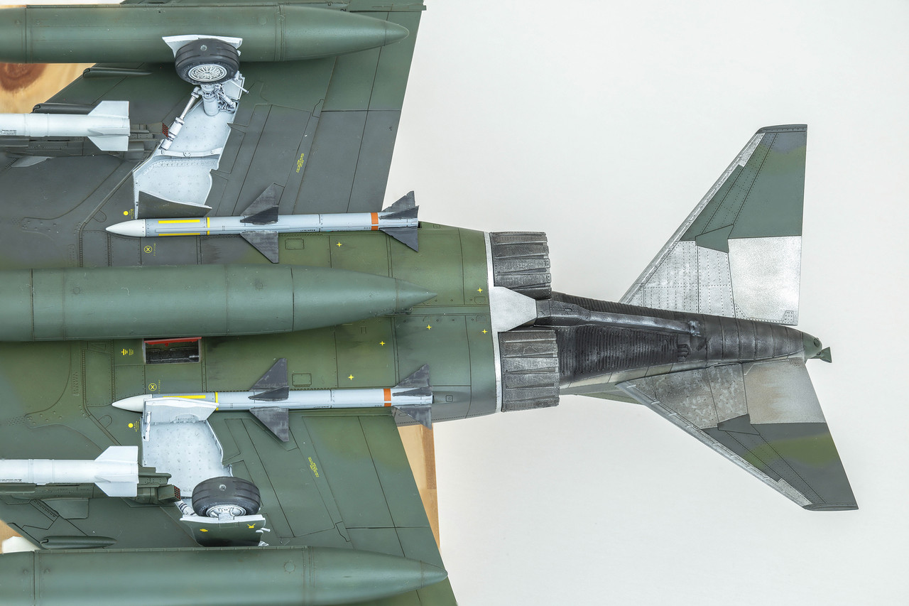 McDD F-4G Phantom II - MENG 1/48 - Master194.com