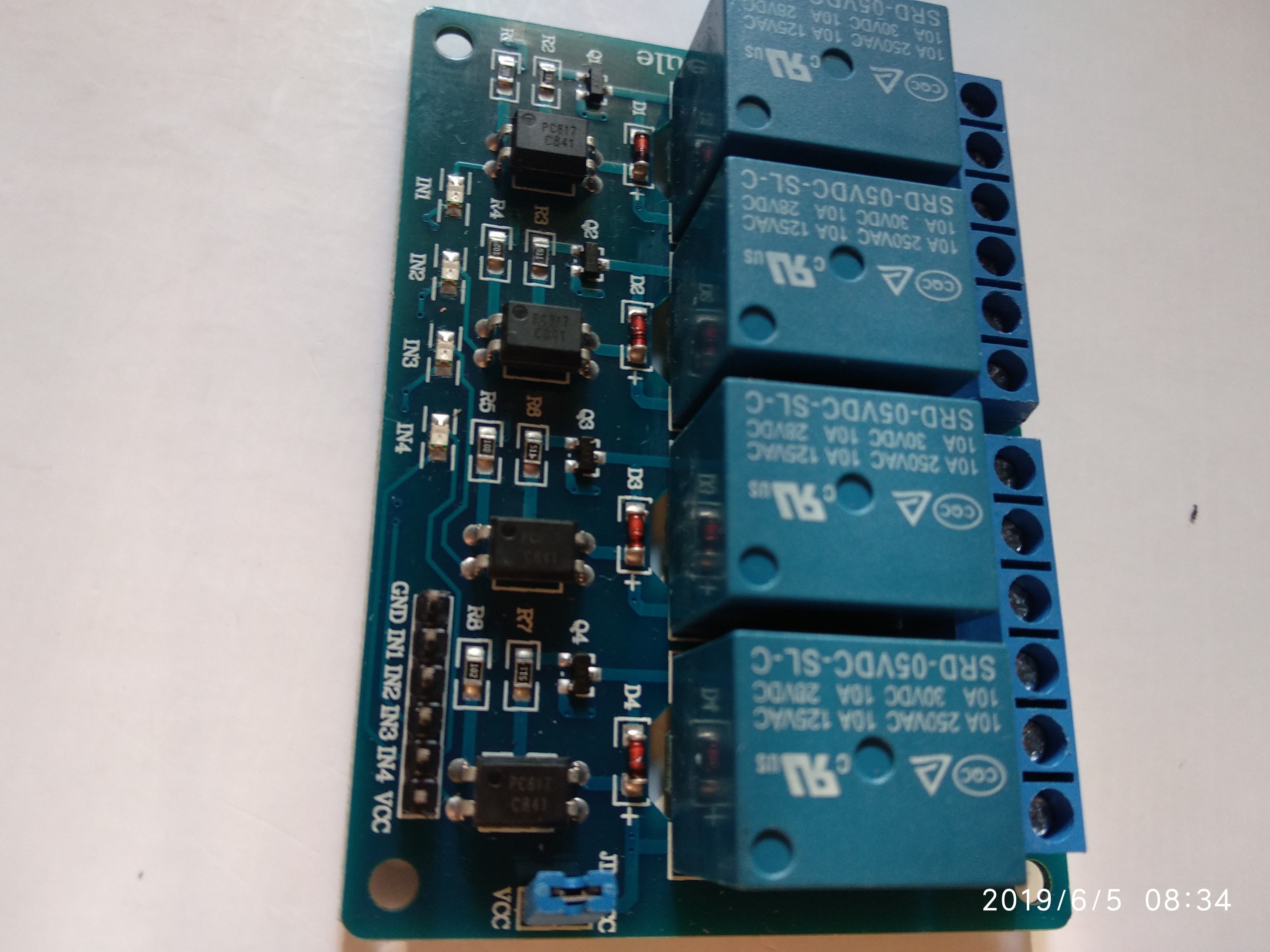Modul de 5 V cu 4 relee — Postimages