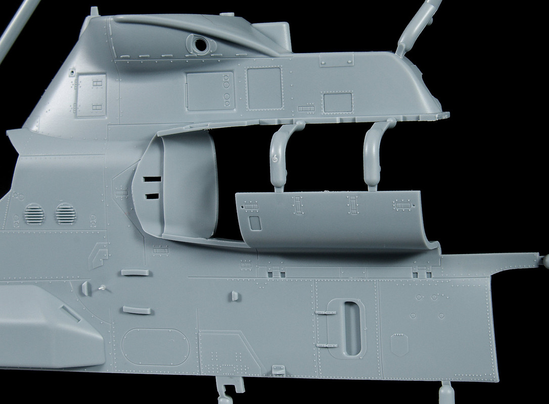 Academy AH 1 Z Sharkmouth Zulu Viper Sprue A (3) — Postimages