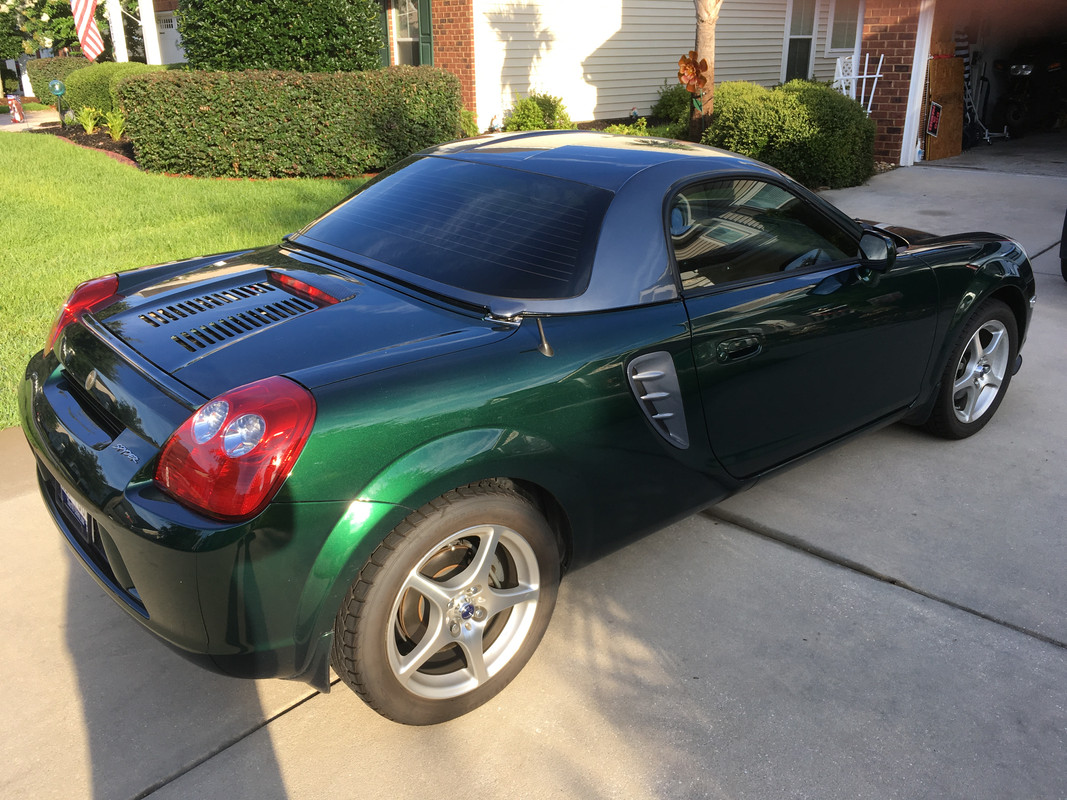 New painted side intakes – Apearance Modifications – MR2-Spyder Forum
