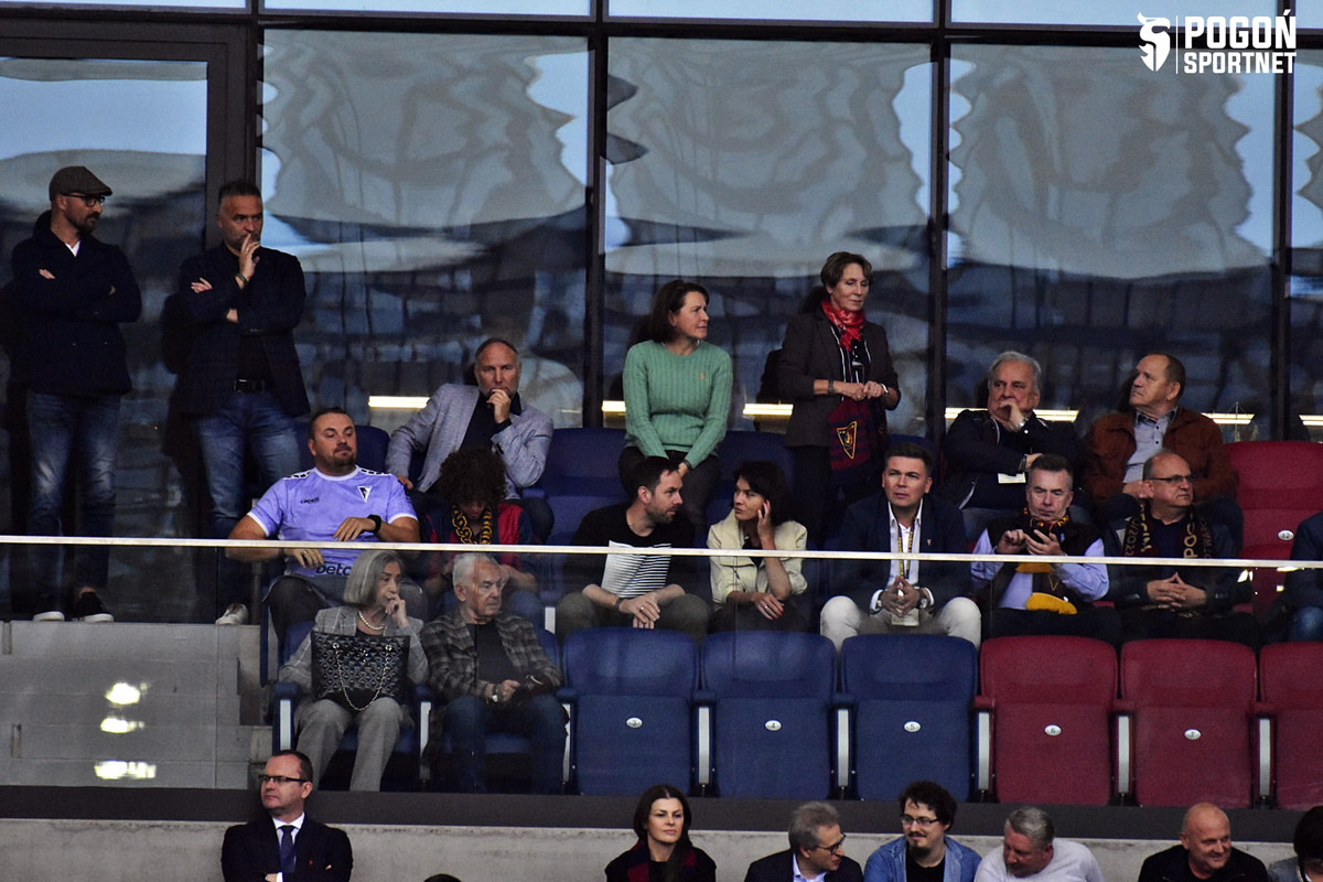 20231001 228 — Postimages