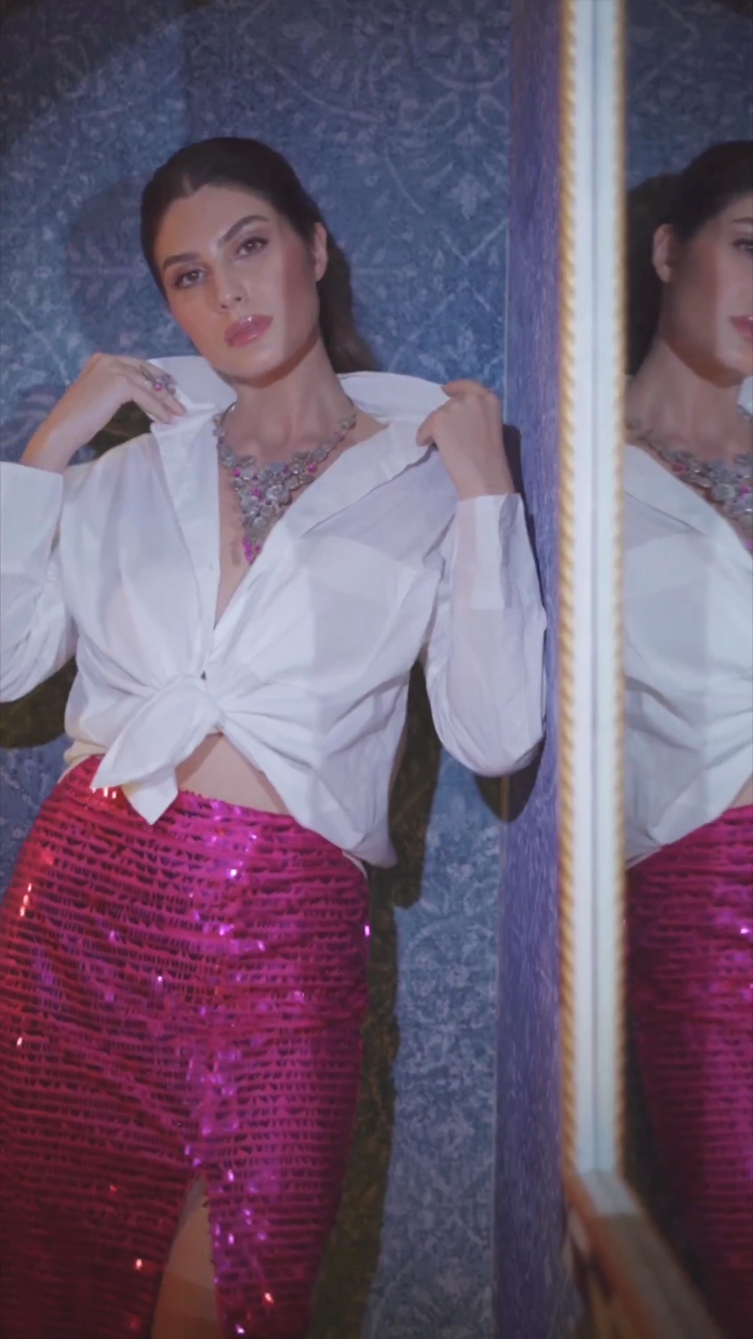 elnaaz face mag shoot 00 00 47 09 Still012 — Postimages