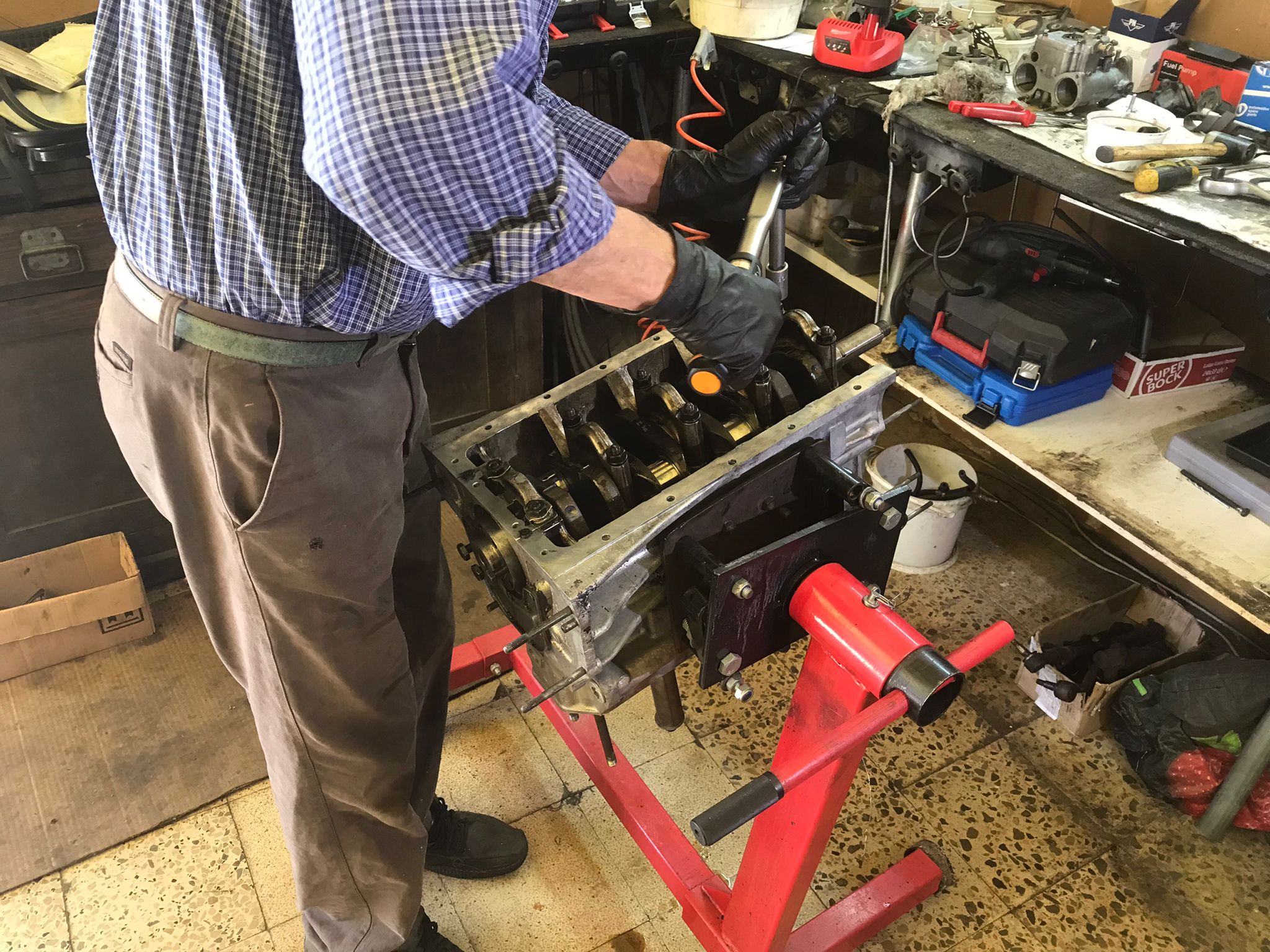 Motor 02 — Postimages