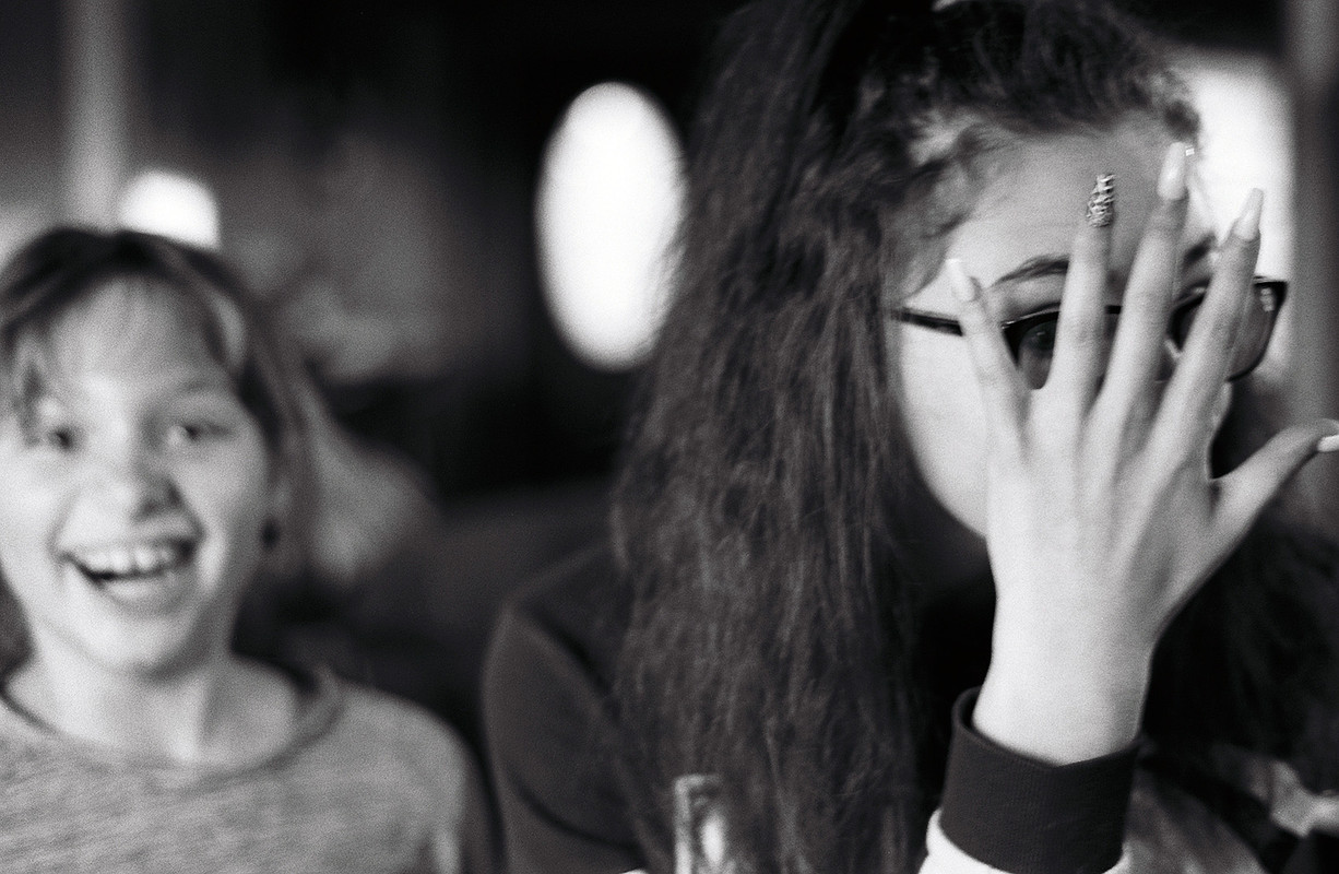 35083 R2 R01 015 RT — Postimages