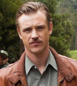 Justin Bieber looking like Murphy from Narcos > General Discussion ...