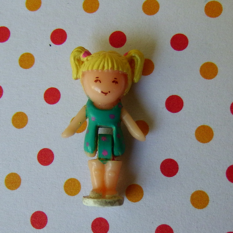 1992 Dolphin pen pal 5 — Postimages