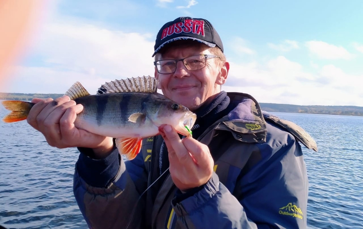 4 H7 KFvr Af78 (1) — Postimages