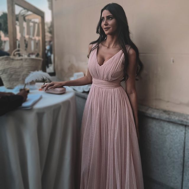 osofamosas - Graciela alvarez Lobo, pechotes con vestido escotado ...