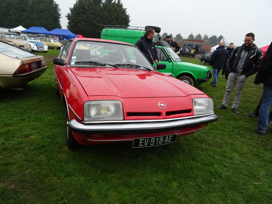 MANTA B 1975 N°6 — Postimages