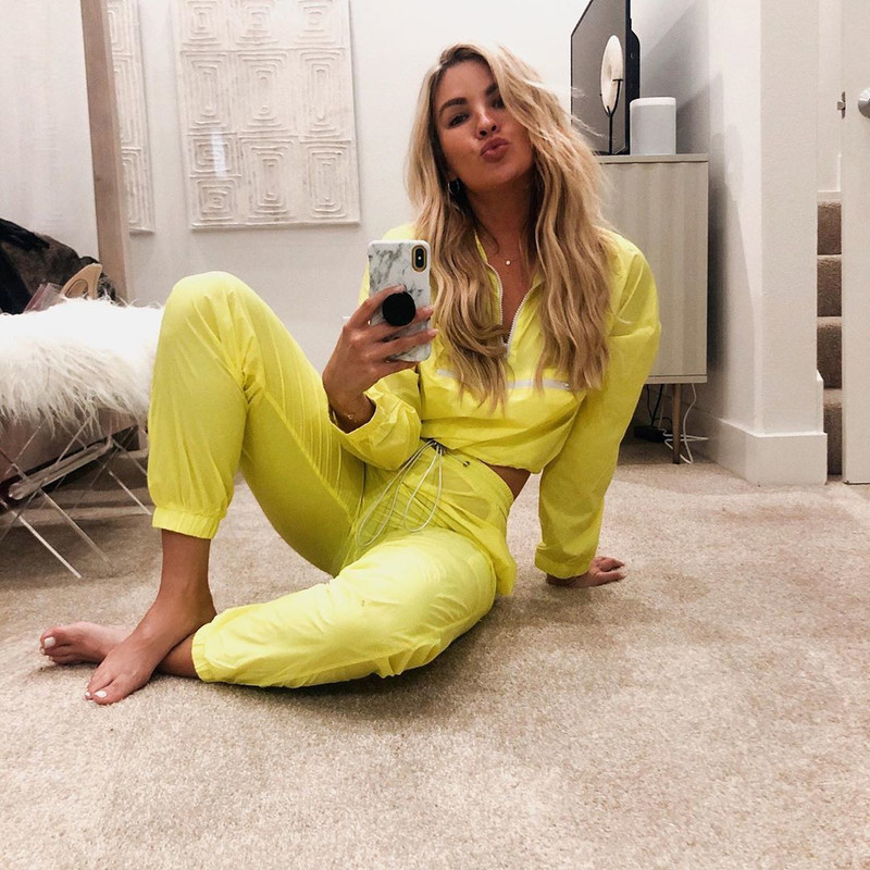 Becca Tilley Feet 4245669 — Postimages