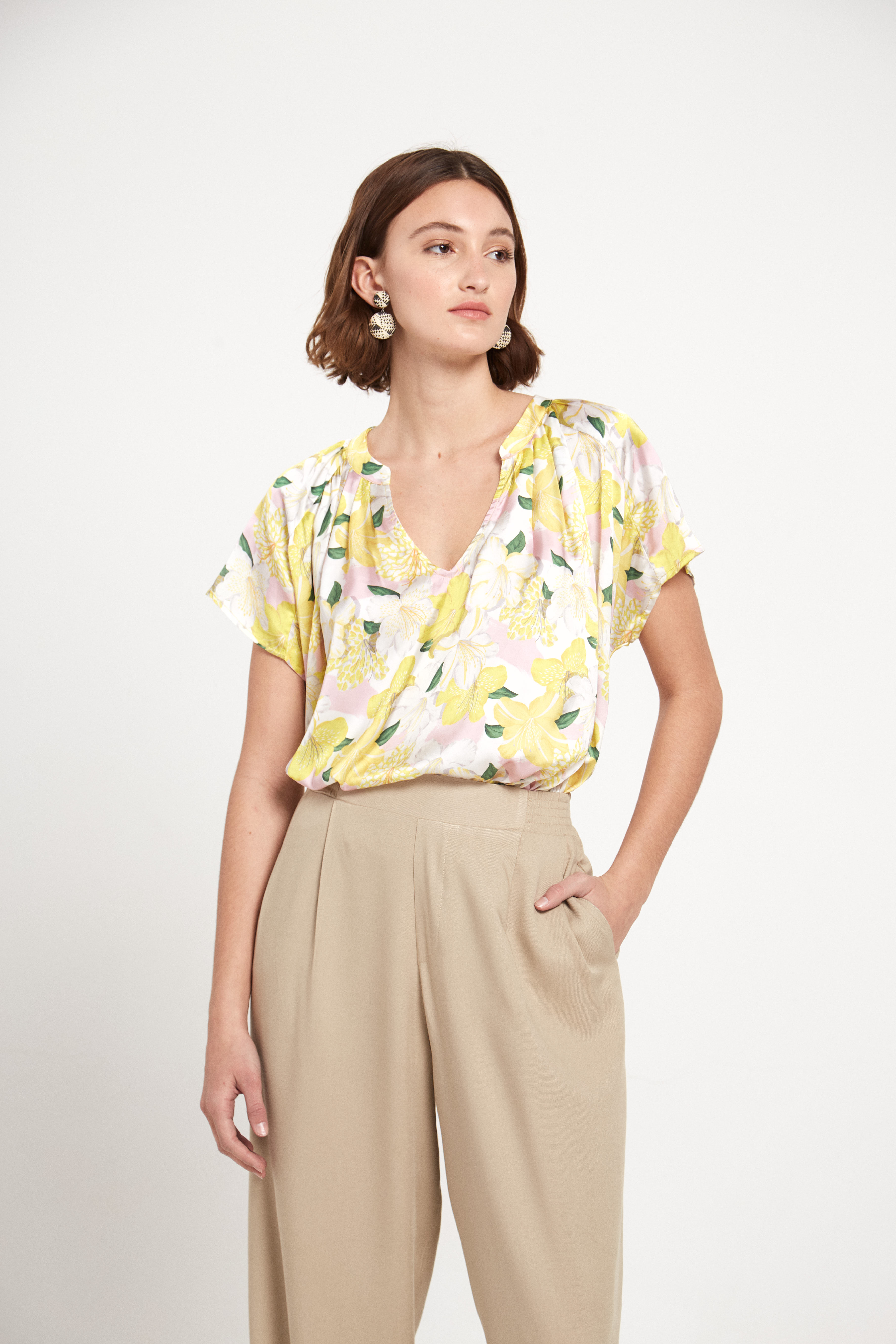 407325900611142 2760 — Postimages