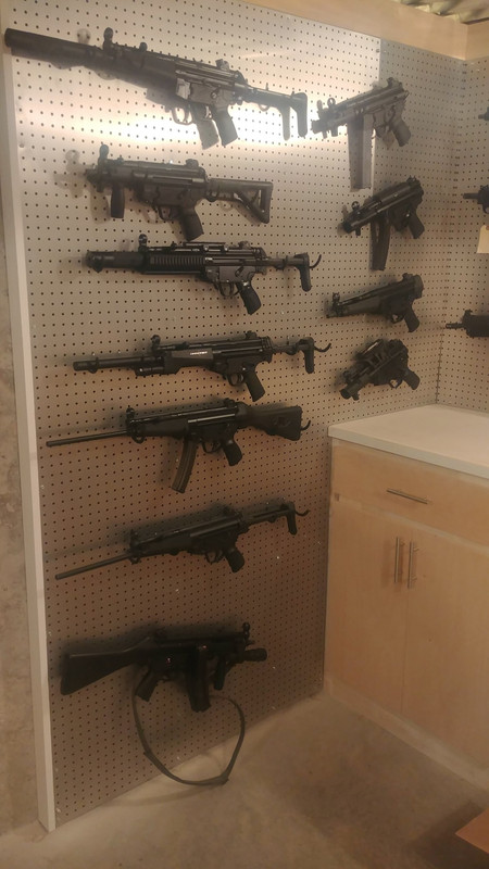 RE: I think it's time to extend my MP5/MP5K wall..... | HKPRO Forums