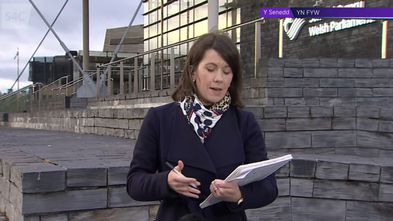 F02 E1 E91 4033 41 F8 9997 7437 CBAB67 E7 — Postimages