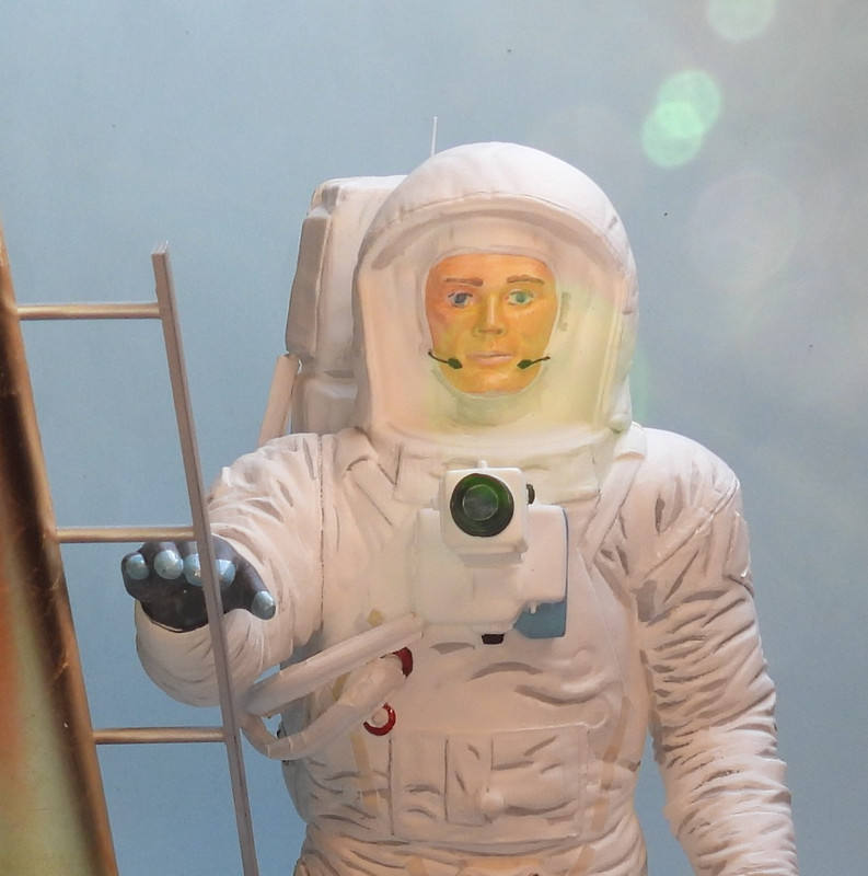 Neil Armstrong, "One small step..." Revell 1/12th scale figure. - Ready ...