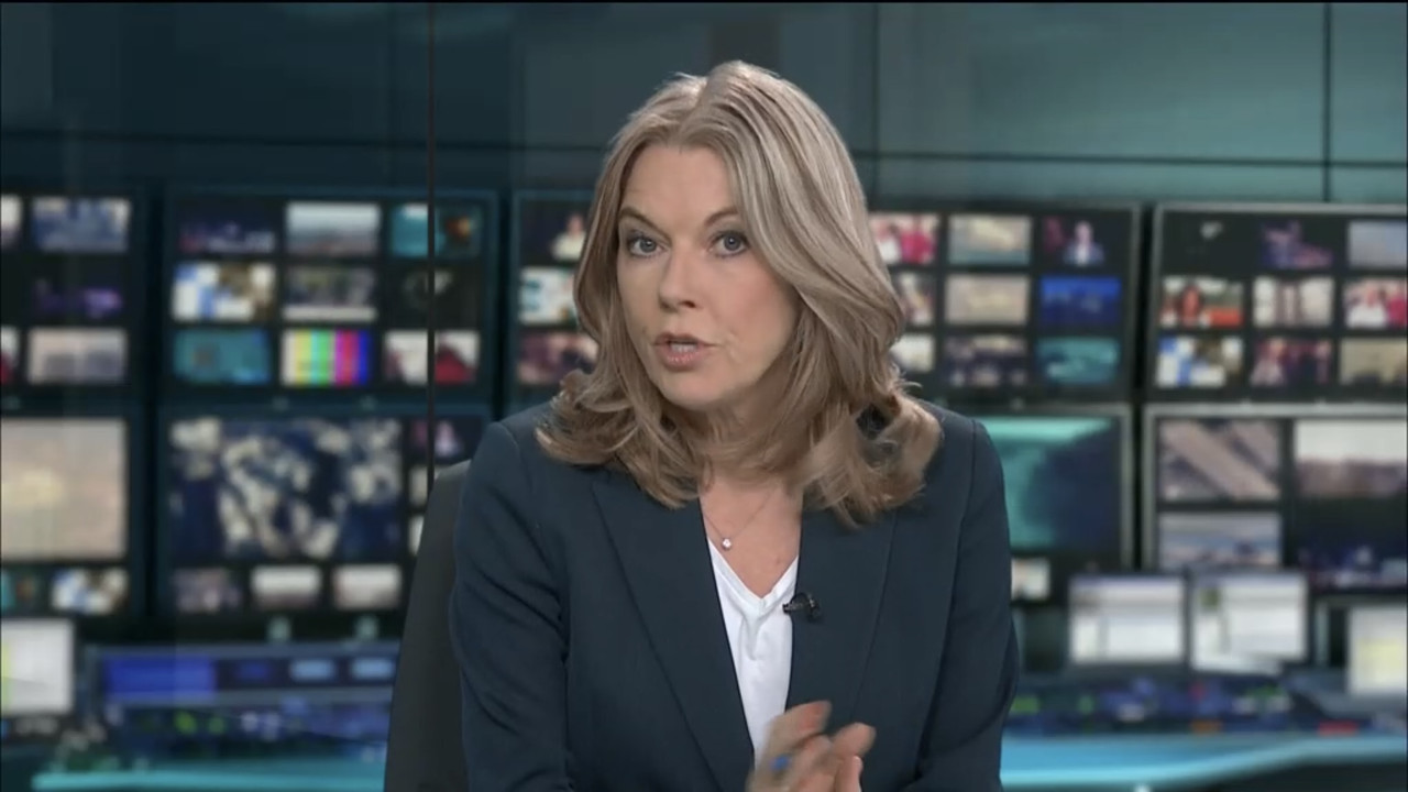 D288 BAFD 6 EAA 4481 8253 E99 F6926 D3 BB — Postimages